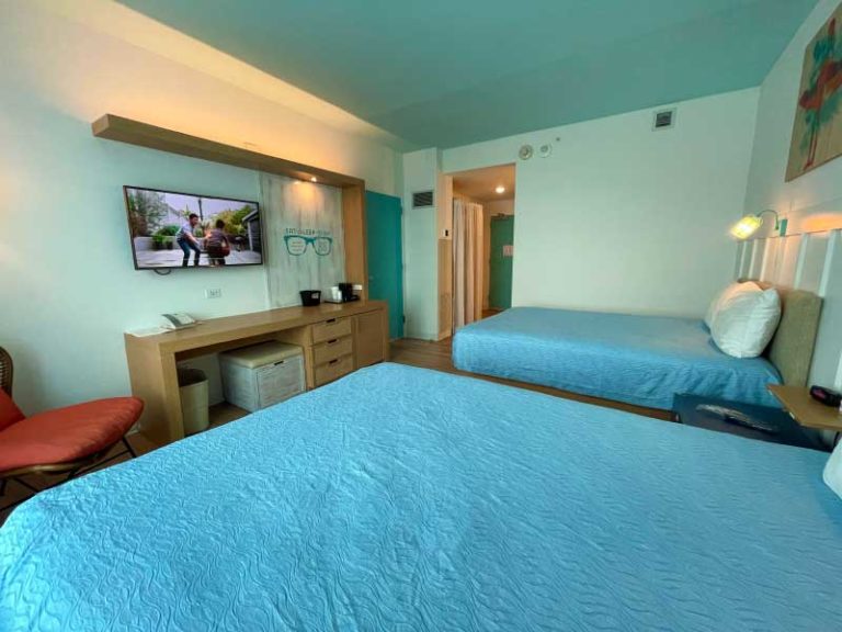 Universal Orlando Resort The Endless Summer Resort – Surfside Inn and ...