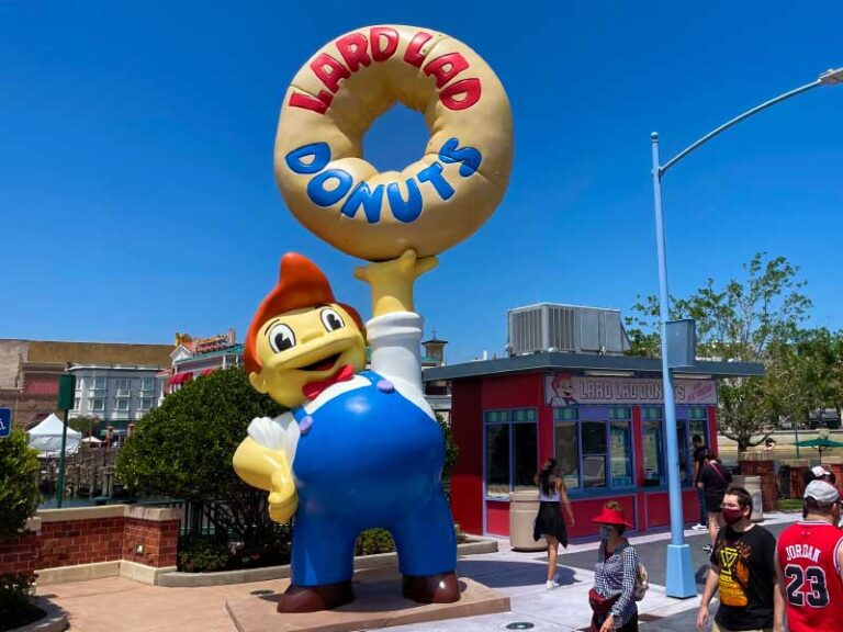 The Ultimate Simpsons Day at Universal Studios - Universal Orlando Guide